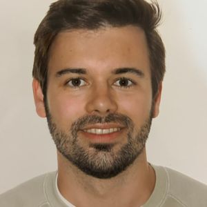 Dr. Daniel Cuenca Leal, MD | Primary Care | Madrid